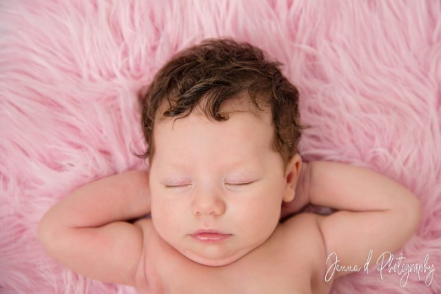 newborn photos for a one month old baby Teagan Leah - yes it can be ...