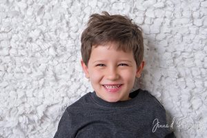 newborn photos for a one month old baby Teagan Leah - yes it can be ...